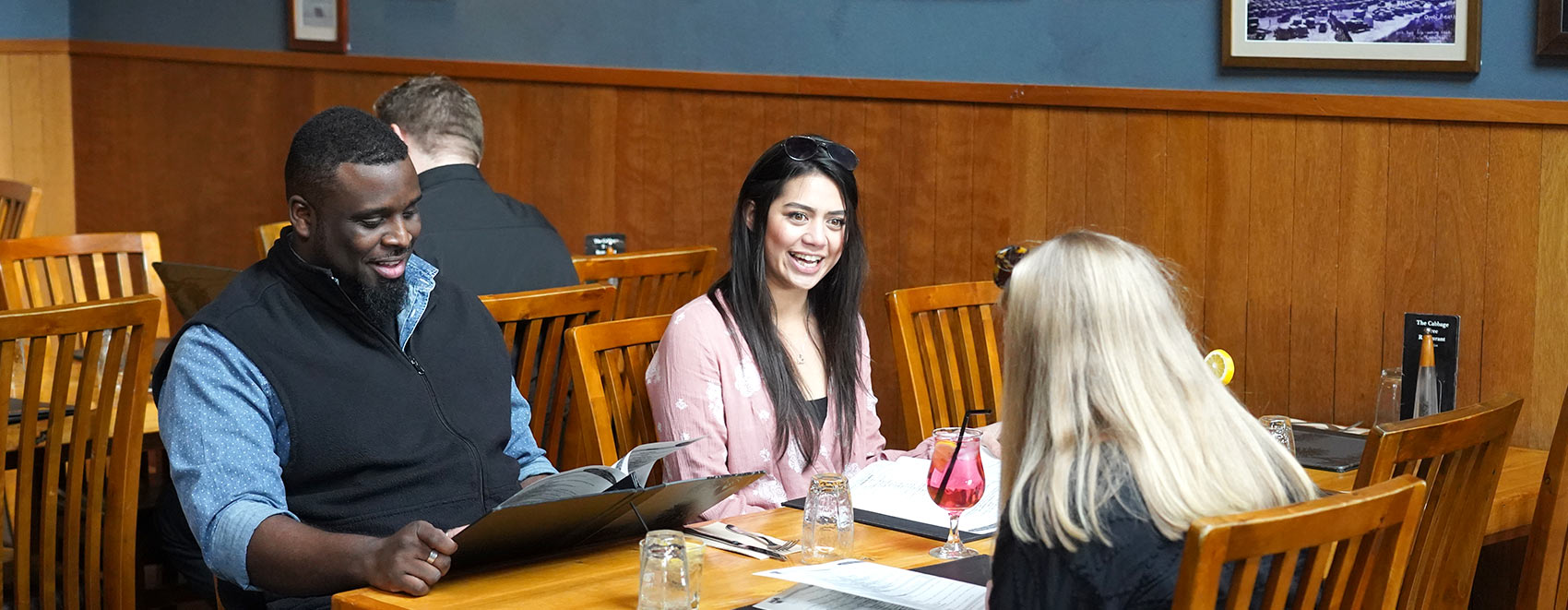 Book a table | The Cabbage Tree Restaurant